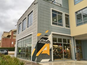 TREK CONCEPT STORE - ATTITUDE STORE - Carlo Geraci | Detalhes da loja ...