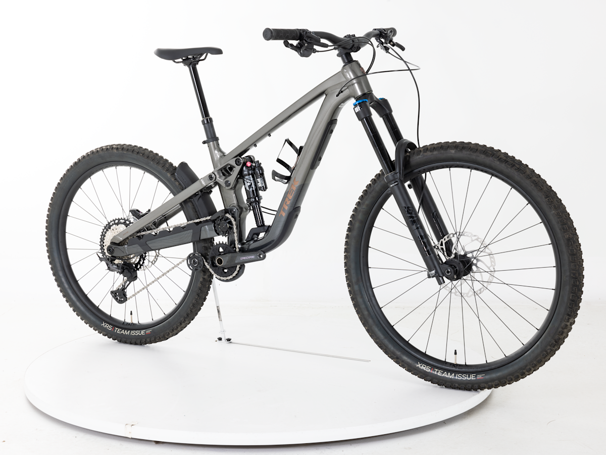 Slash 8 Gen 6 - 2025, Medium - Trek Bikes