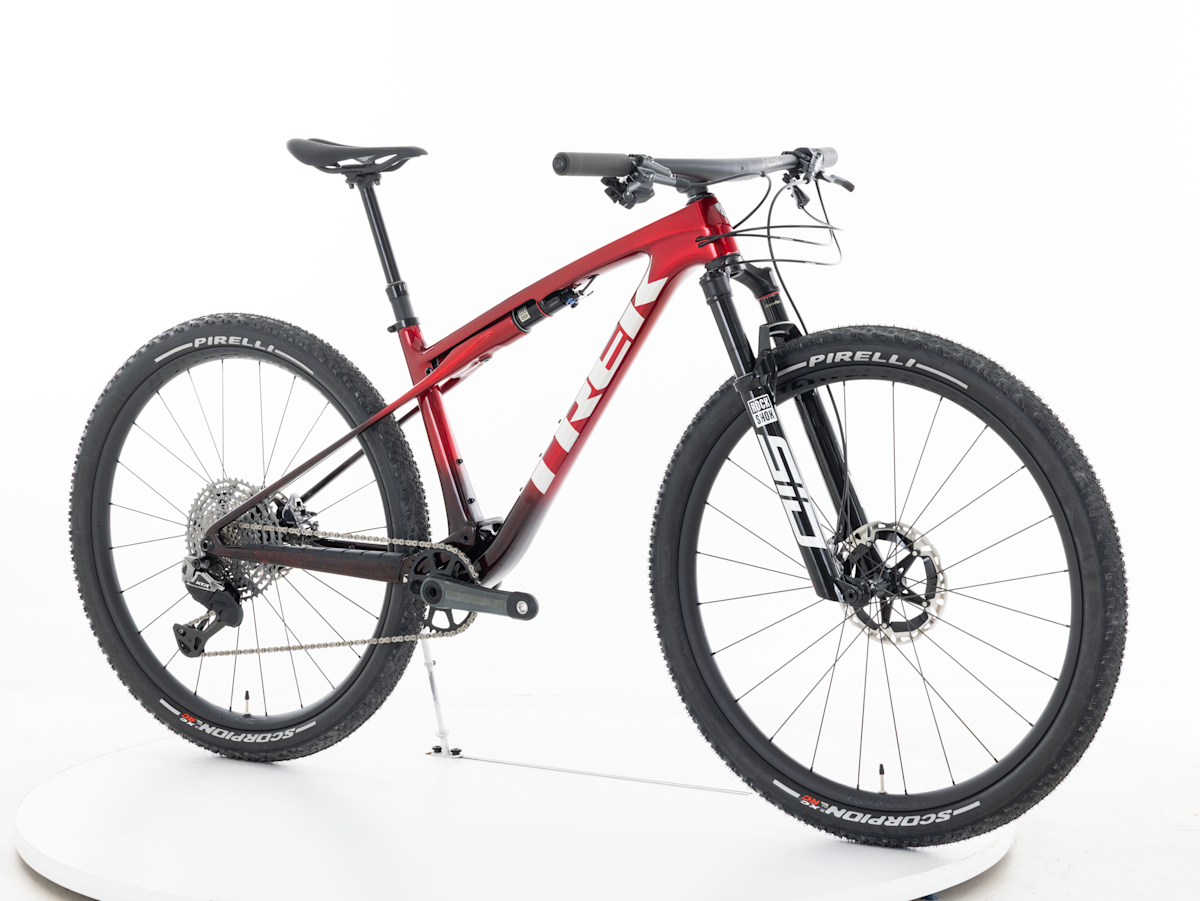 Supercaliber SLR 9.9 XTR Di2 Gen 2 - 2026, Medium - Trek Bikes