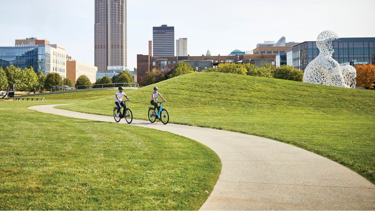 Verve+ comfort e-bikes - Endless comfort. Effortless fun.